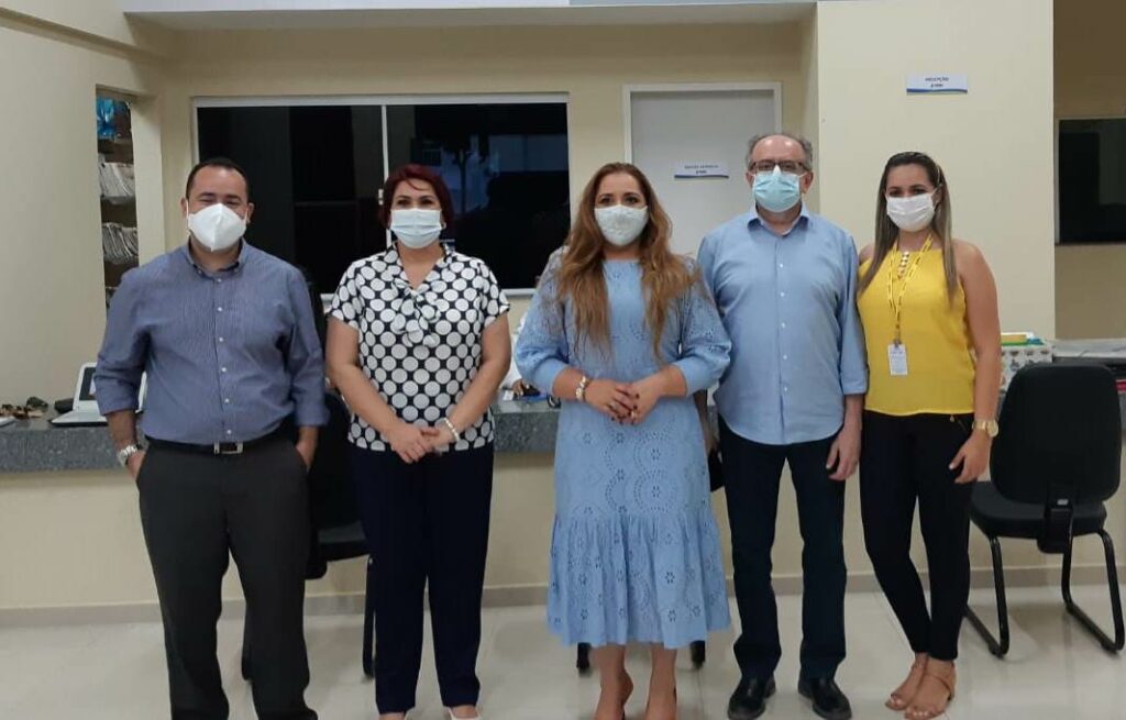 Comunicação | Reitora busca parceria para internato médico em Sobral